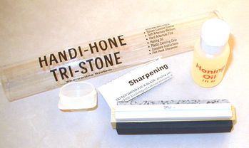 Mini Hone, 3 Arkansas stone, coarse, med., & fine with 1 oz. honing oi ...